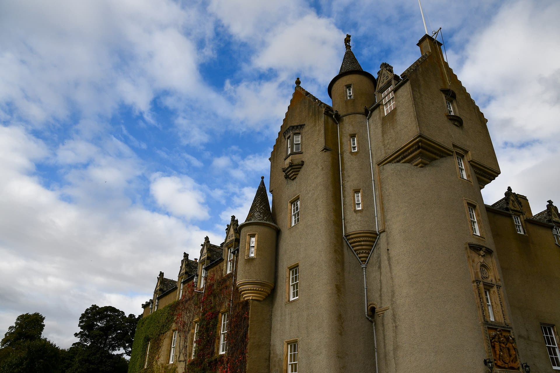 Farewell to caisteals, sròn and creagans in Scotland - HIKEscape